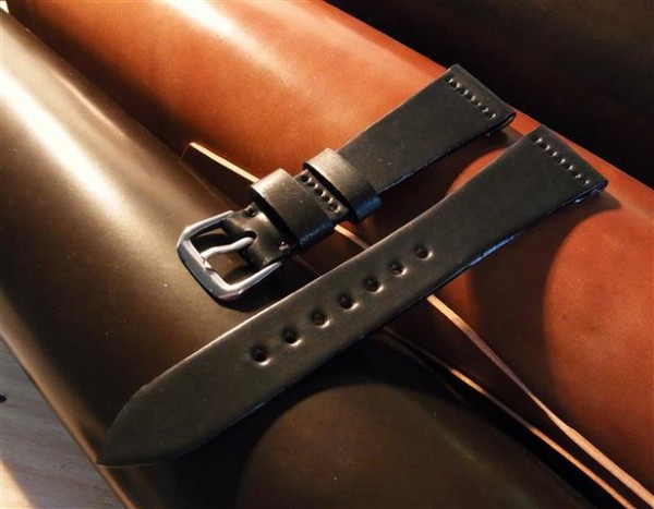 JankoXXX, les bracelets Horween Shell Cordovan faits main | moonphase.fr