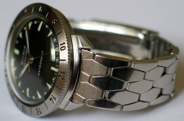 Bulova Accutron : l’autre montre choisie par la NASA à bord d’Apollo 11 ...